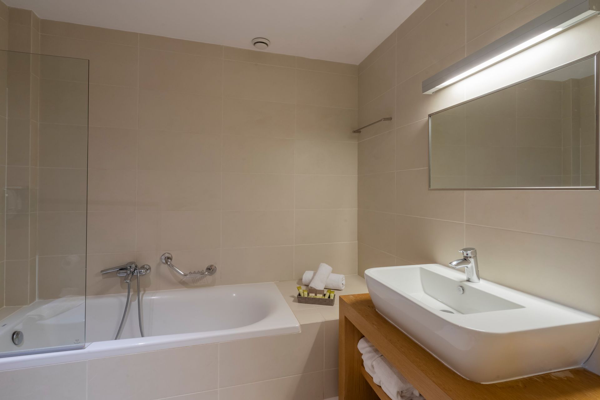 Executive Suite - Anemolia